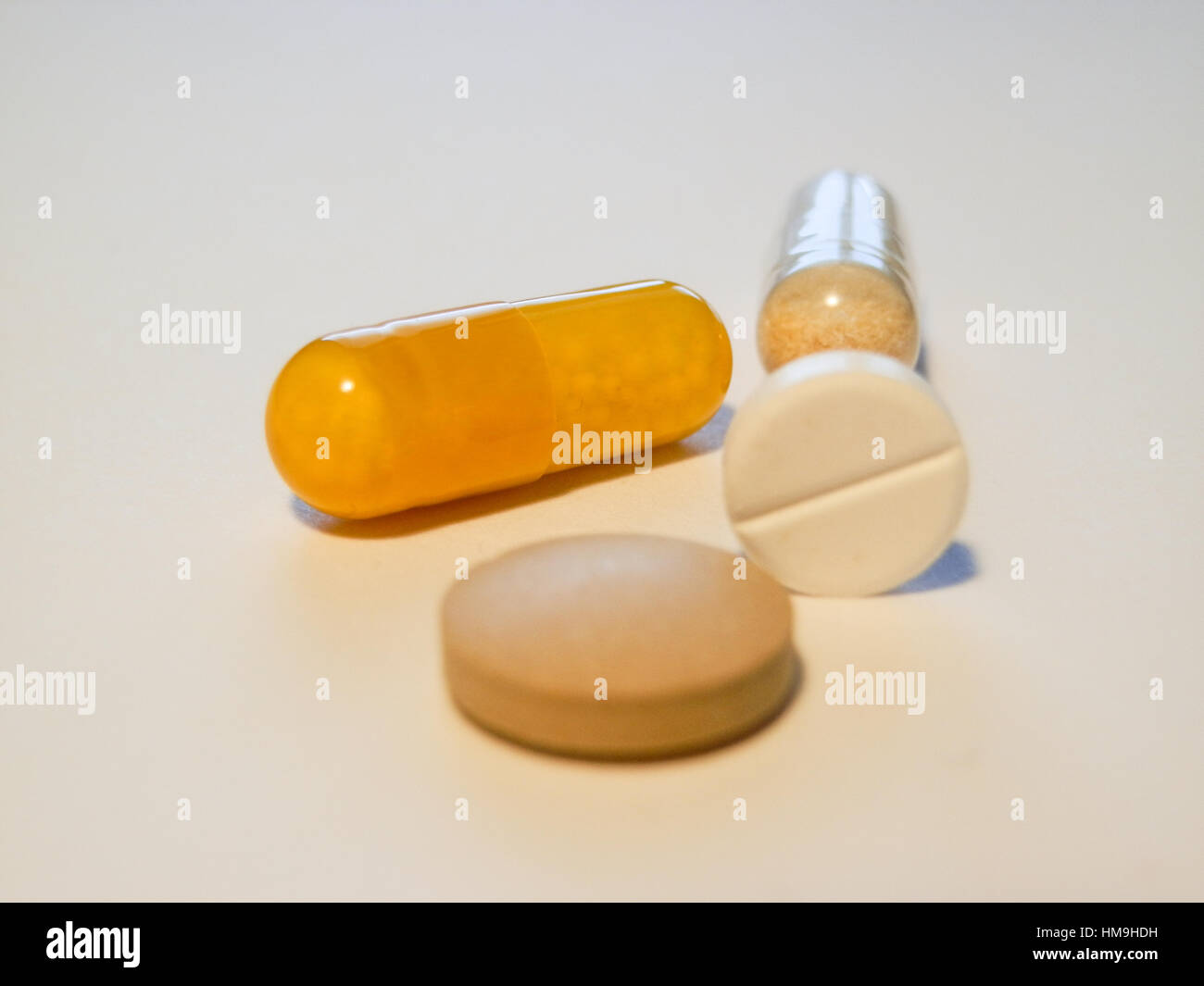 Medicine drug pills hi-res stock photography and images - Alamy