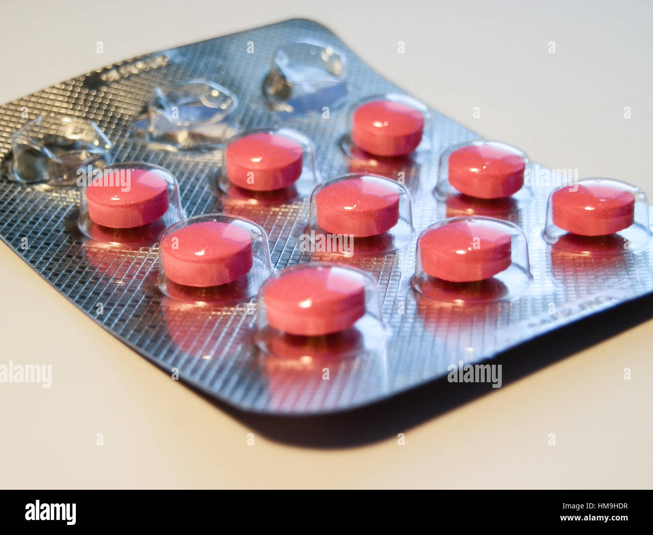 Pink pill hi-res stock photography and images - Alamy