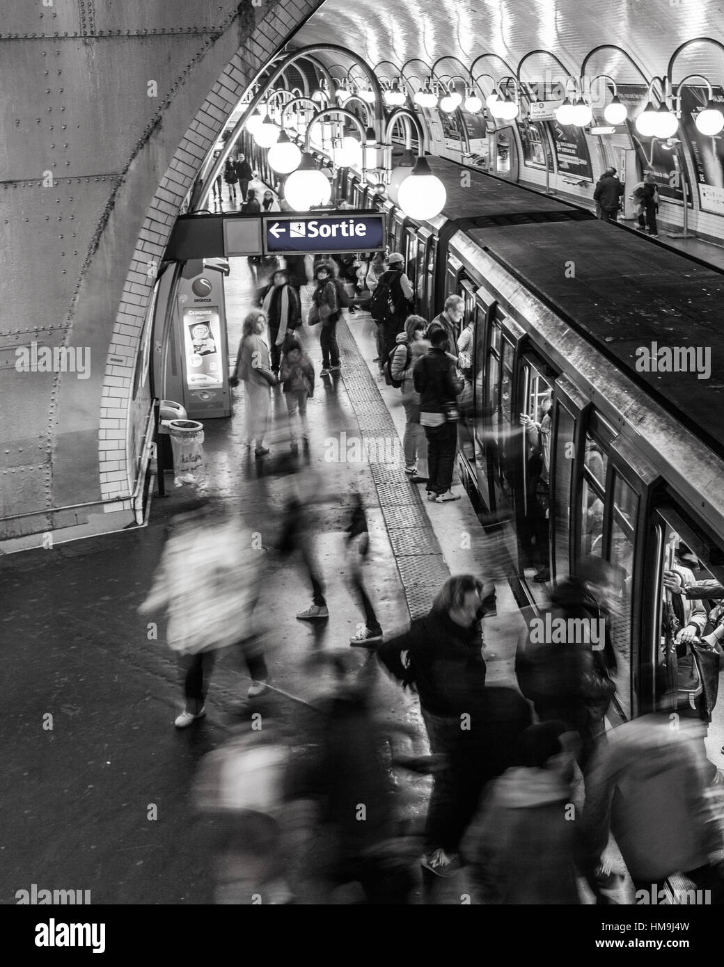 Busy metro system hi-res stock photography and images - Alamy