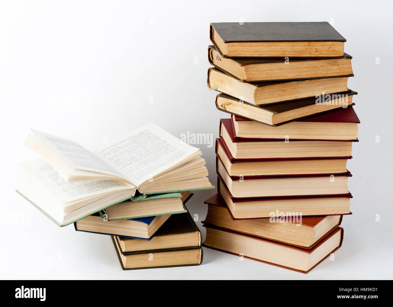 High tower stacked books hi-res stock photography and images - Alamy