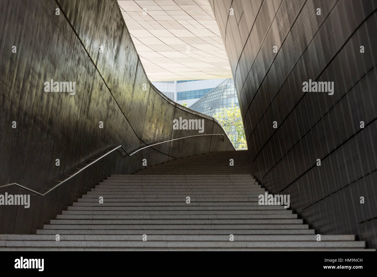 Stairs leading to the Eight Junction, Dongdaemun Design Plaza, Seoul ...