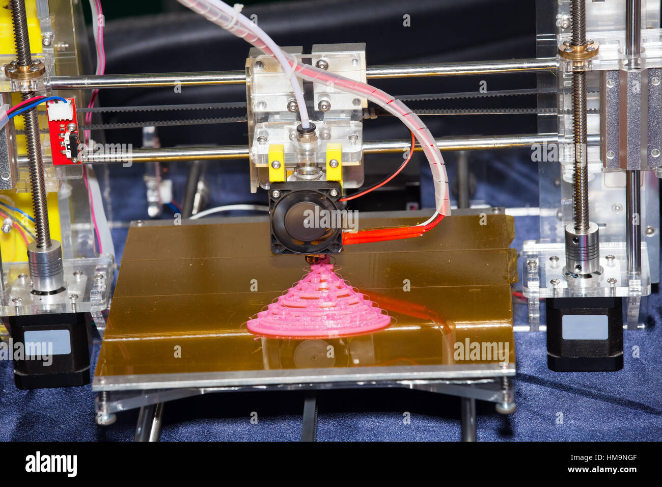 3d printer head hi-res stock photography and images - Alamy