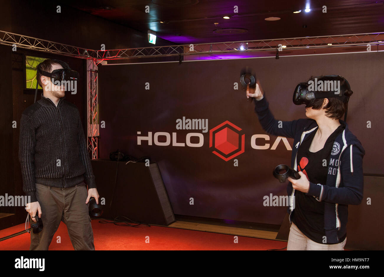 The world of the Virtual Reality - 3D Gaming with a VR gaming headset ...