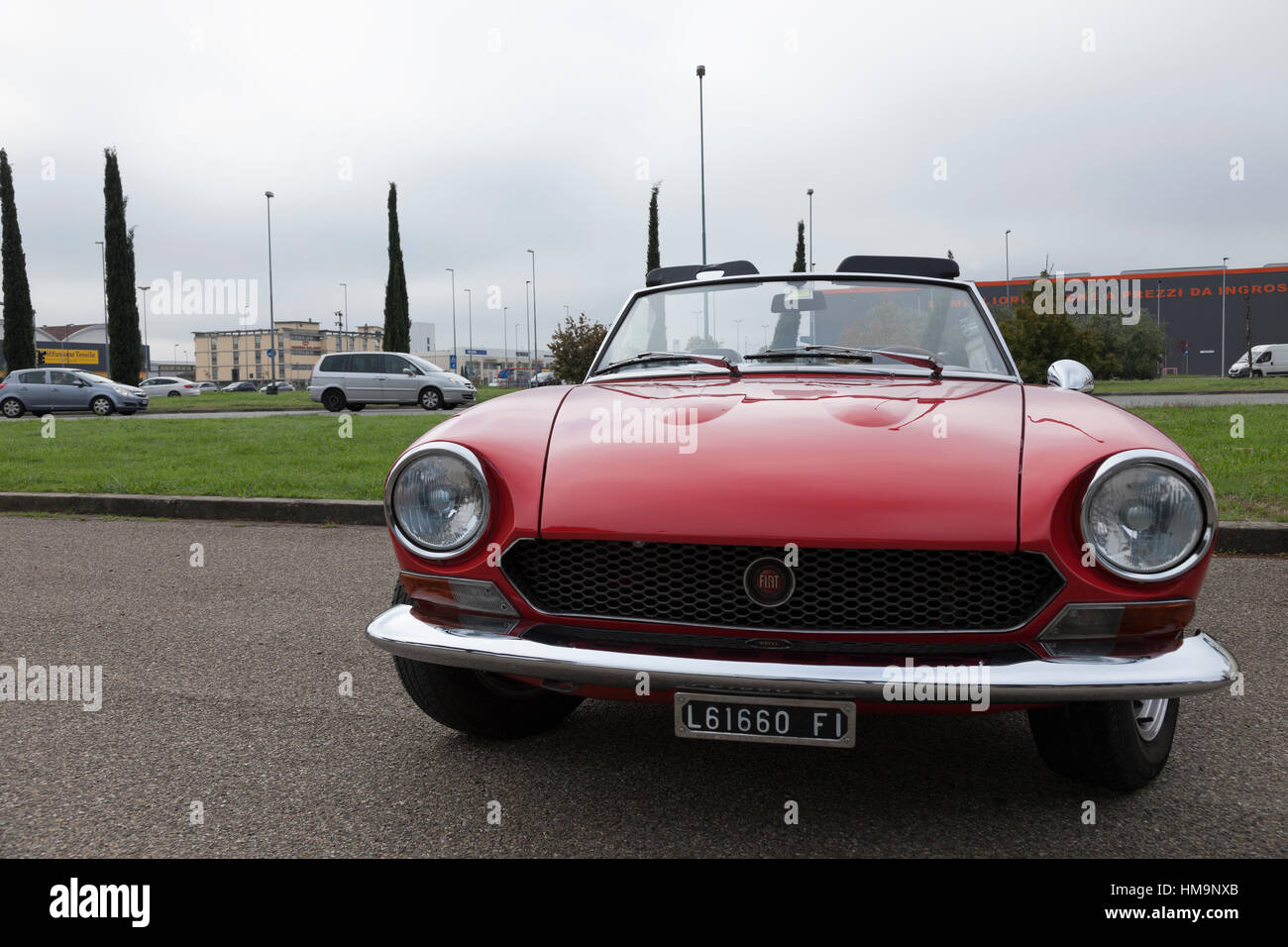 Fiat coupe hi-res stock photography and images - Alamy