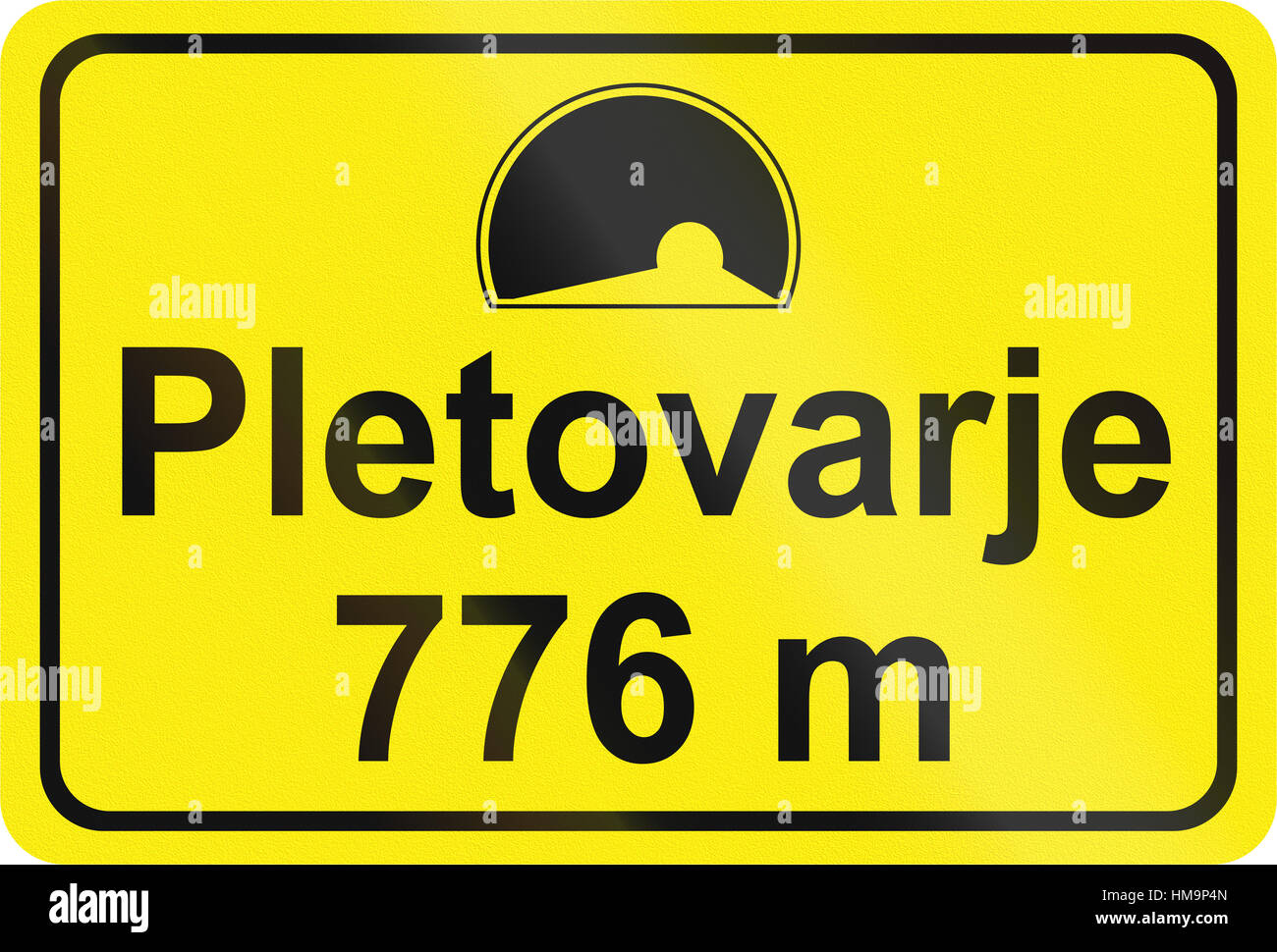 Traffic sign at tunnel entrance hi-res stock photography and images - Alamy