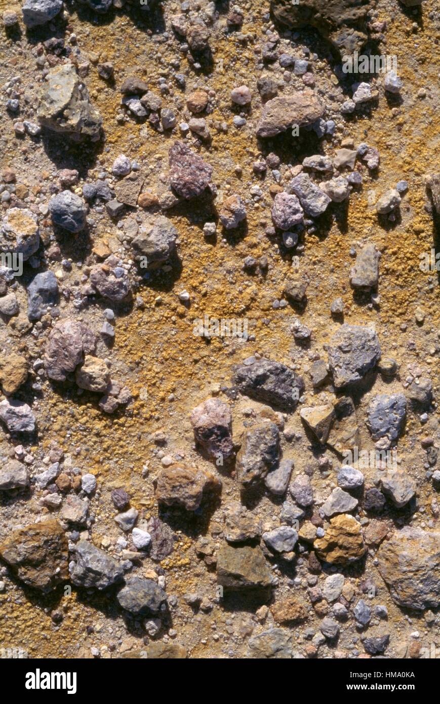 Sulfur deposits around fumarole hi-res stock photography and images - Alamy