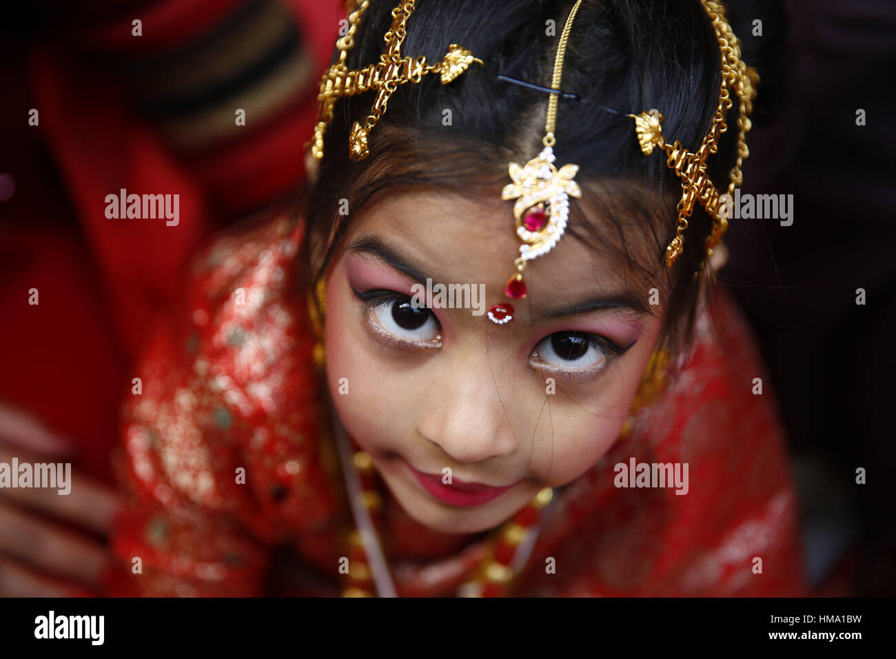 Nepalese marriage ceremony hi-res stock photography and images - Alamy