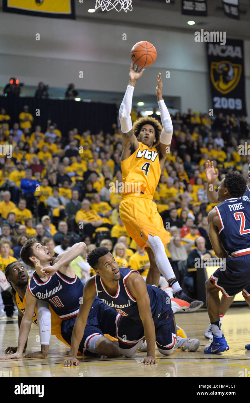Richmond, USA. 1st Feb, 2017. Justin Tillman (4) shoots over the top of ...