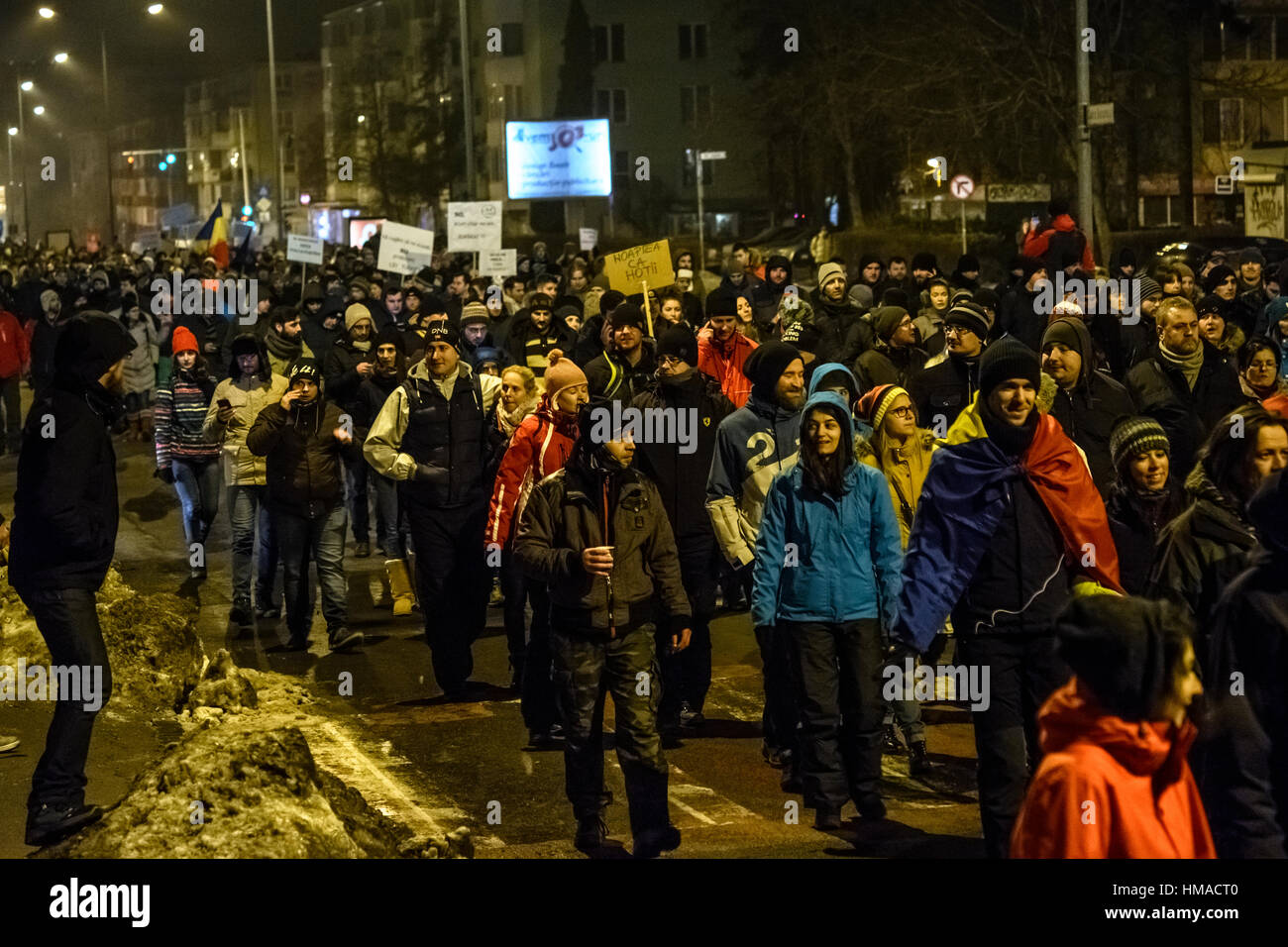 Angry crowd hi-res stock photography and images - Alamy
