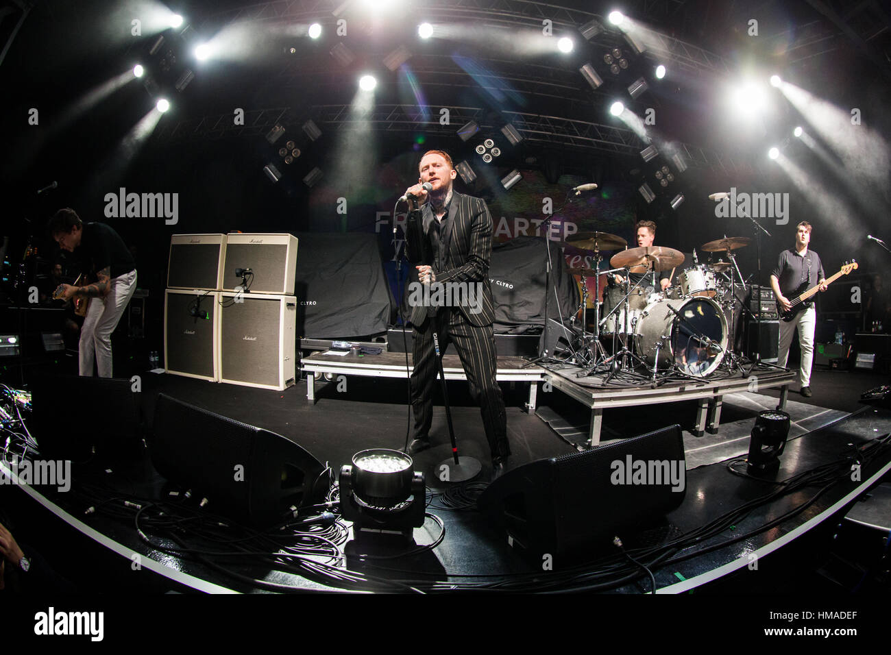 English hardcore punk band hi-res stock photography and images - Alamy