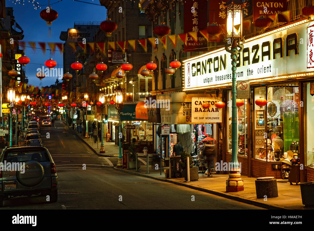 Colourful storefronts hi-res stock photography and images - Alamy