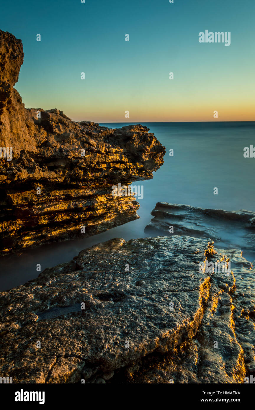 Golden rocks hi-res stock photography and images - Alamy