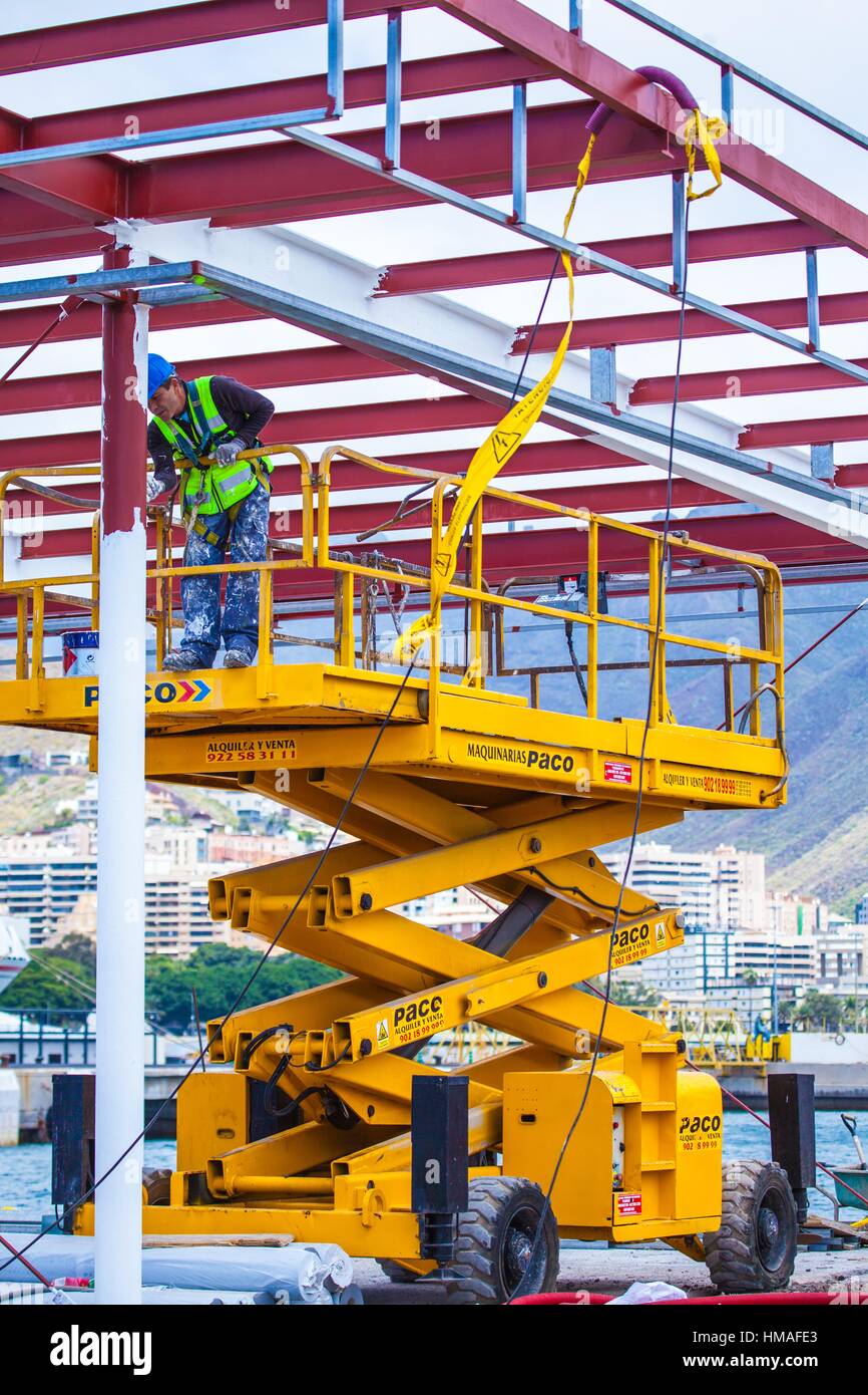 Mechanical Lifting Platform High Resolution Stock Photography and ...