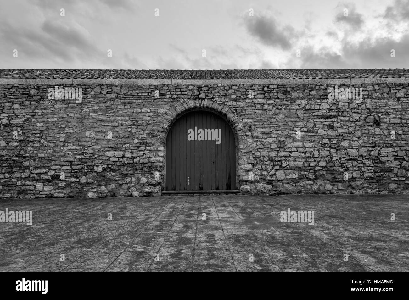 Old stone barn in Black and White Stock Photos & Images - Alamy