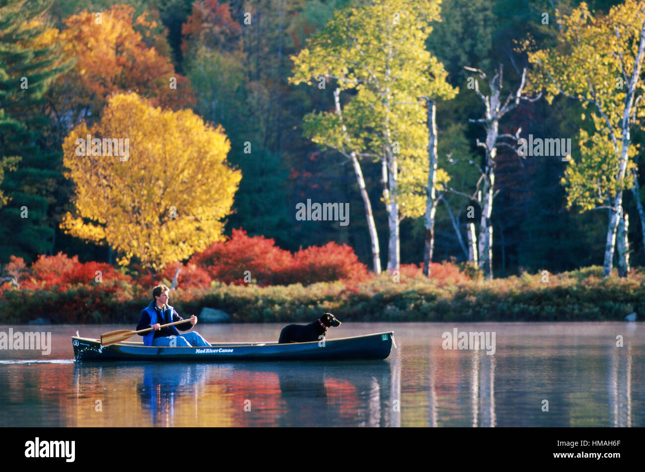 Canoeing in new england hi-res stock photography and images - Alamy