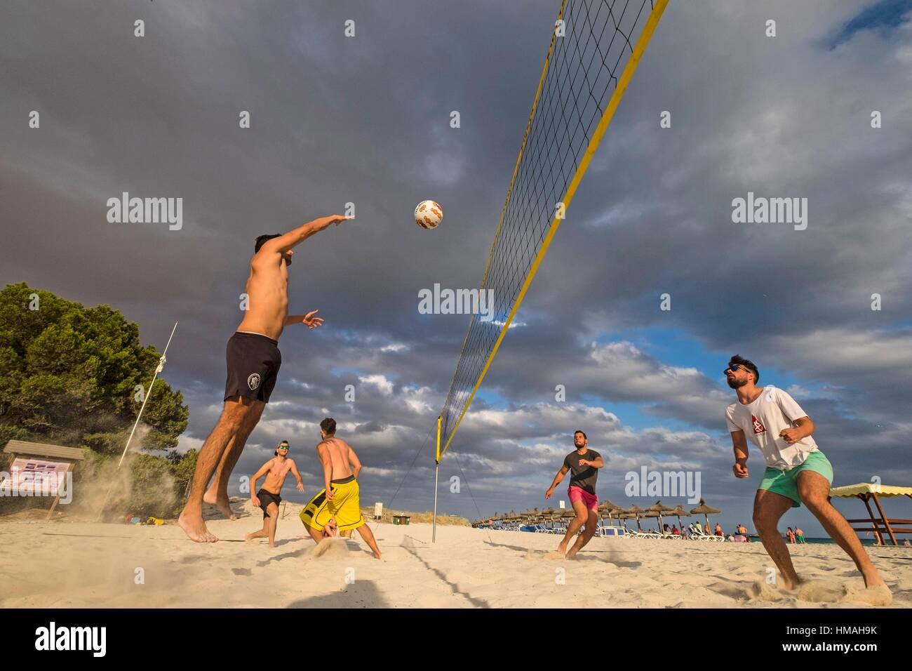 Beach volleyball foot hi-res stock photography and images - Alamy