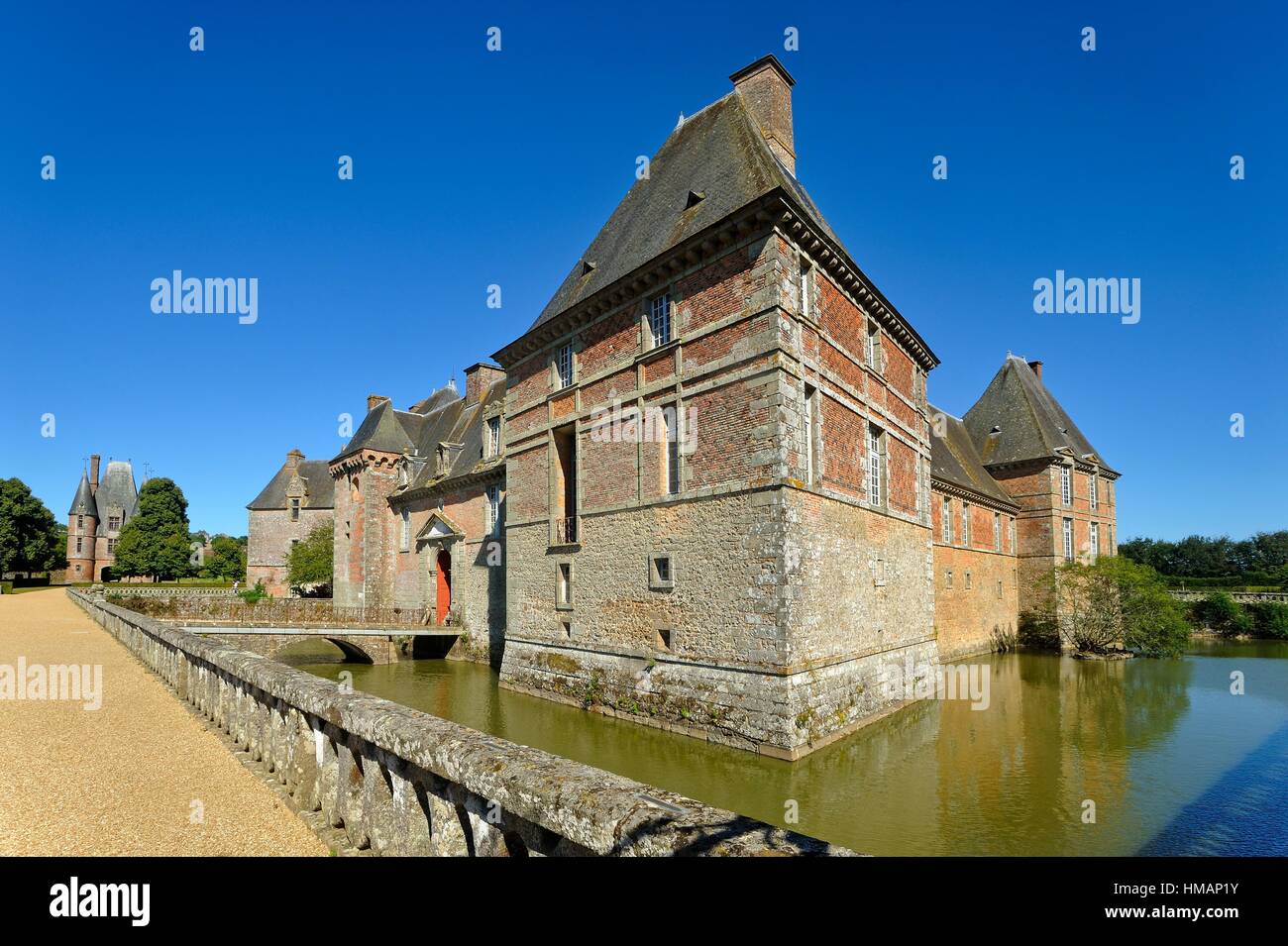 Domfront chateau hi-res stock photography and images - Alamy