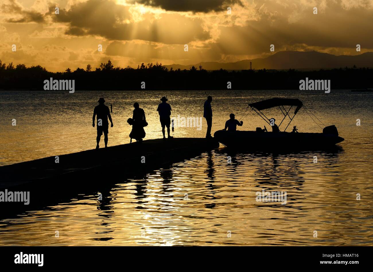 Island ilot des deux cocos hi-res stock photography and images - Alamy