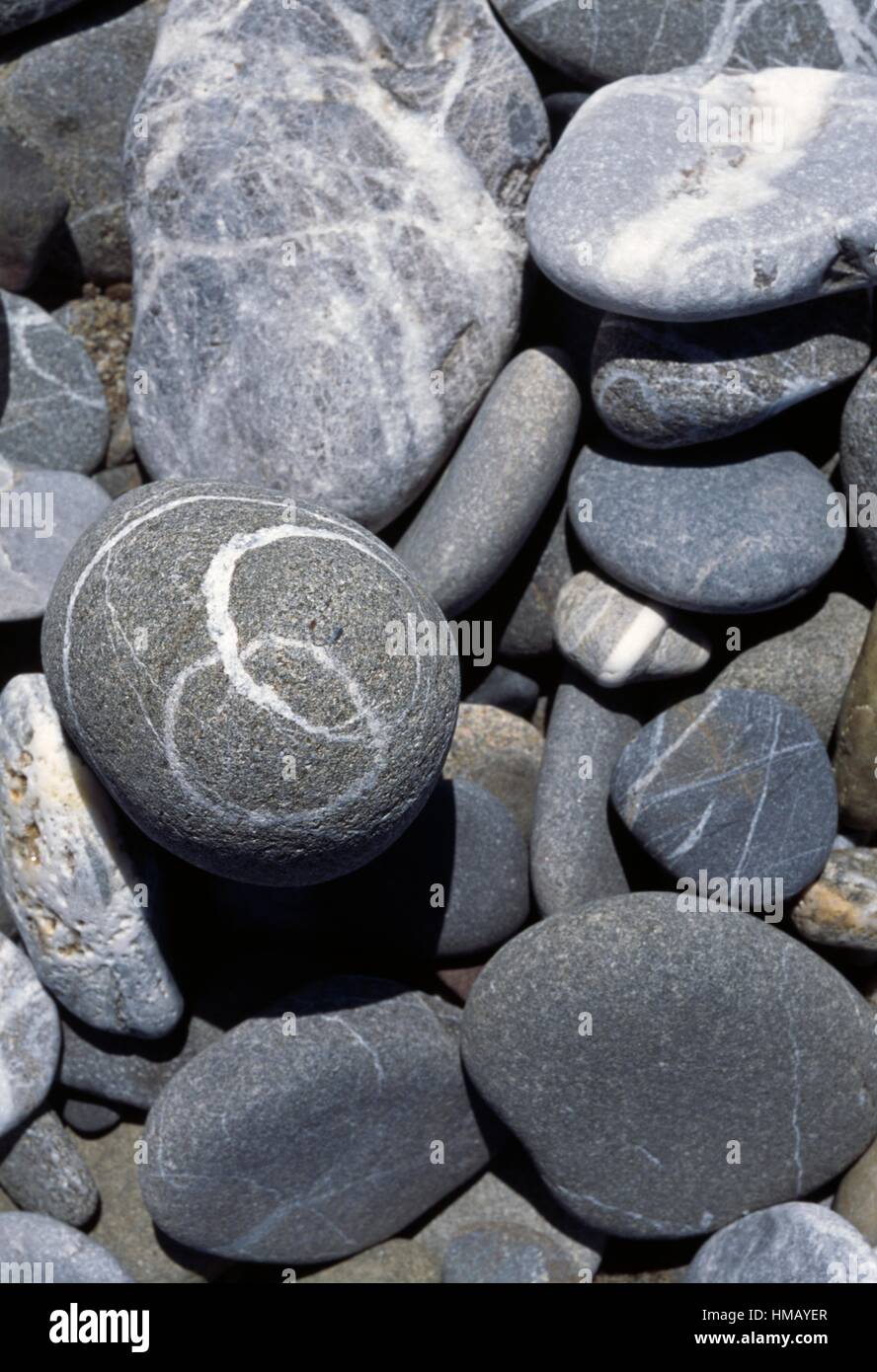 Grey rocks white lines hi-res stock photography and images - Alamy