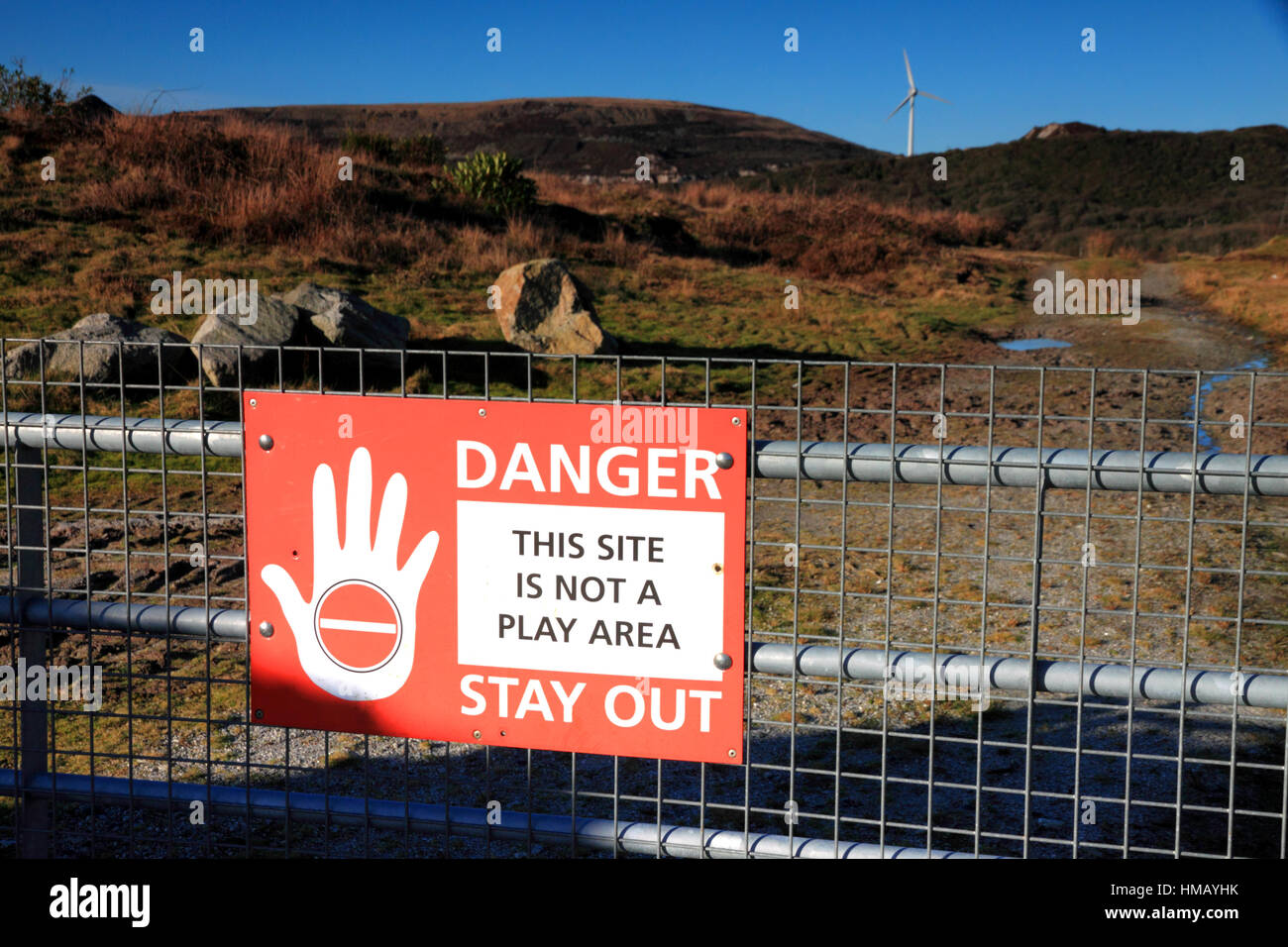 Danger warning footpath hi-res stock photography and images - Alamy