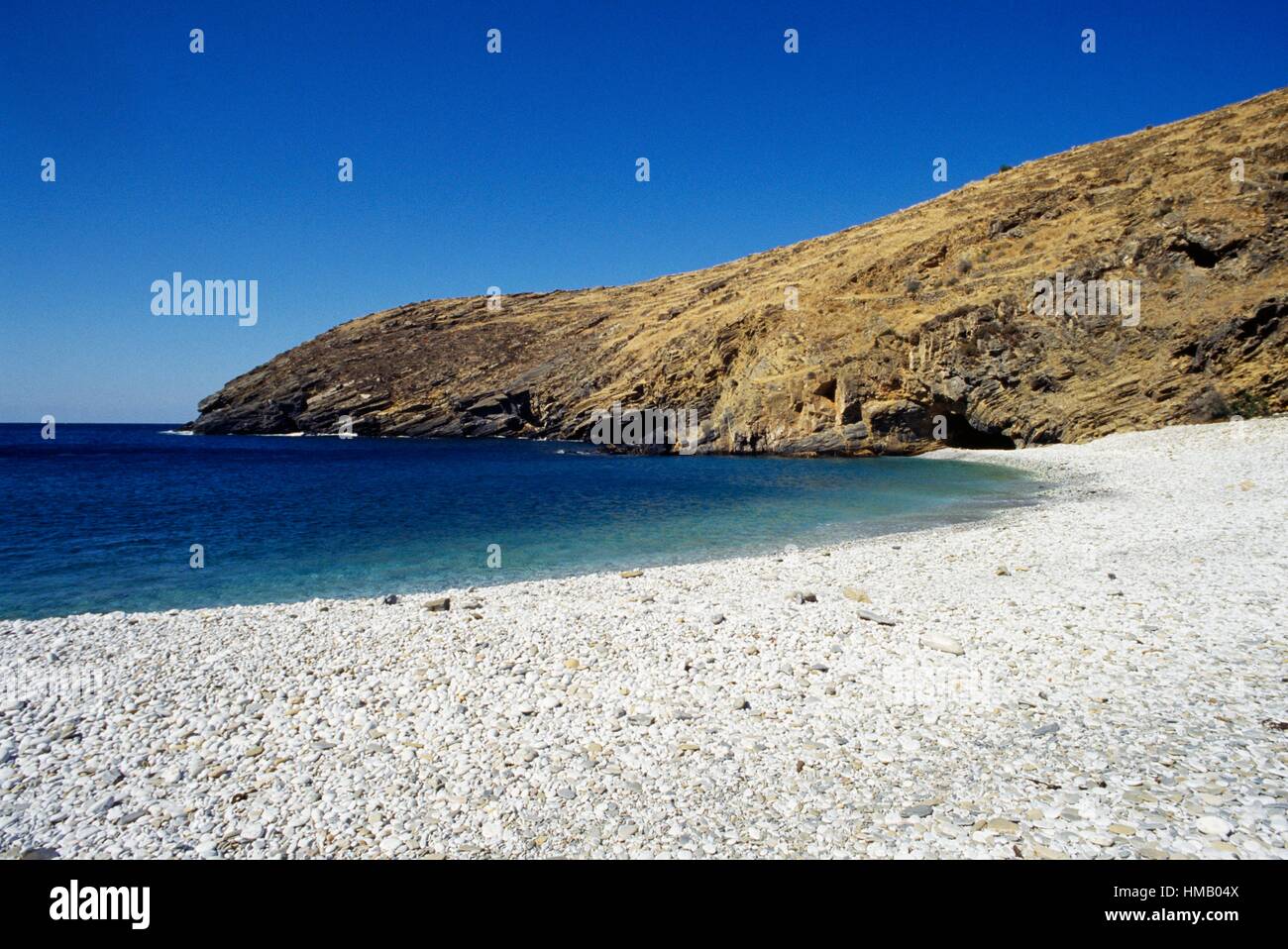 Beach in Kainopoli, Mani peninsula, Peloponnese, Greece Stock Photo - Alamy