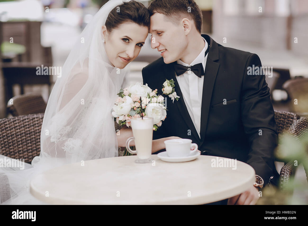 bride and groom Stock Photo - Alamy
