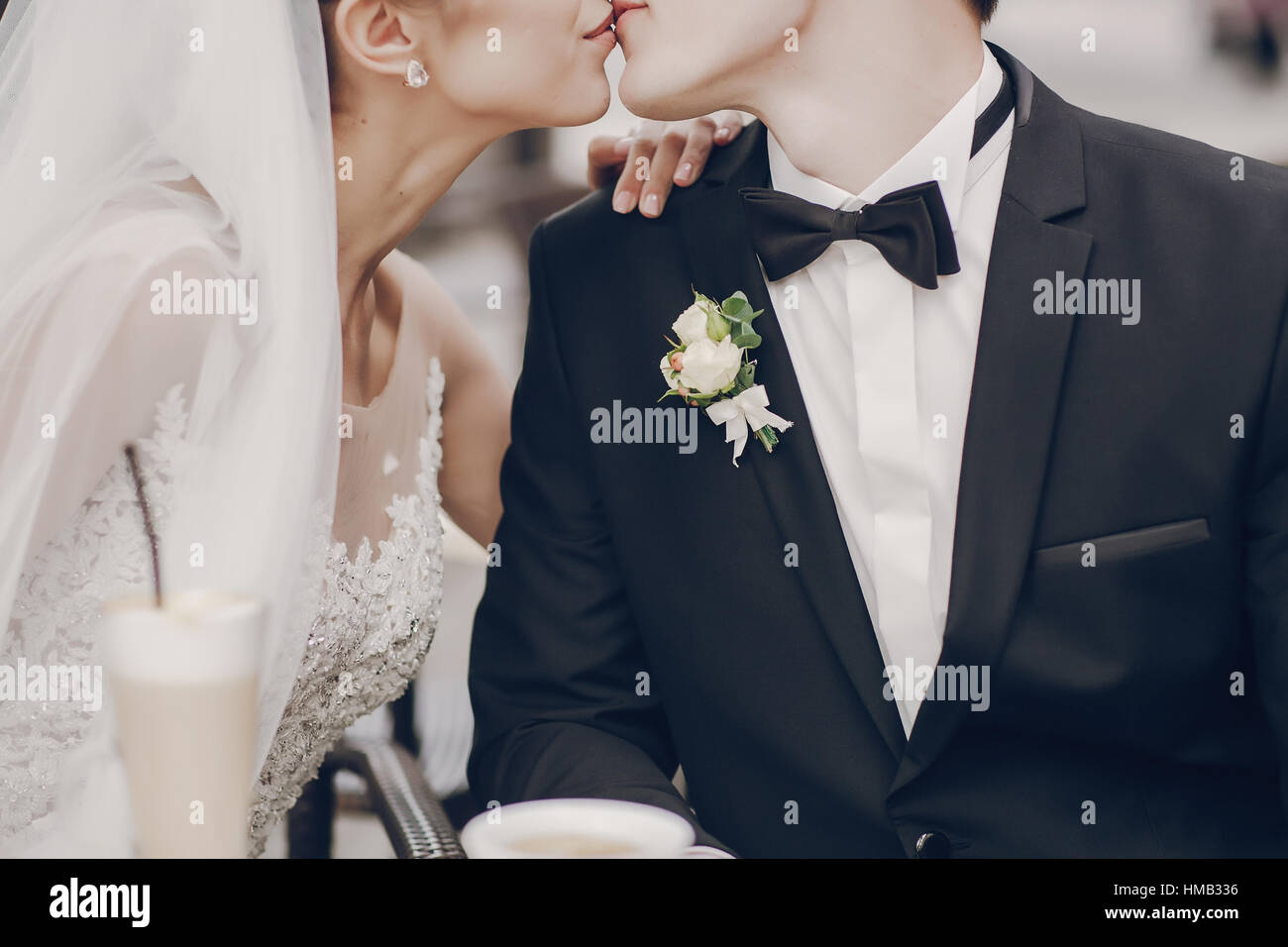 bride and groom Stock Photo - Alamy