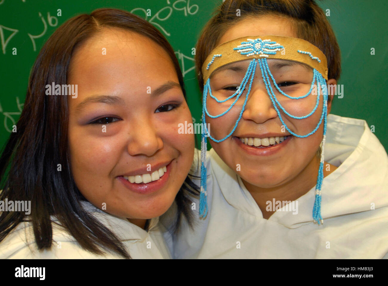 Inuit drum singing hi-res stock photography and images - Alamy