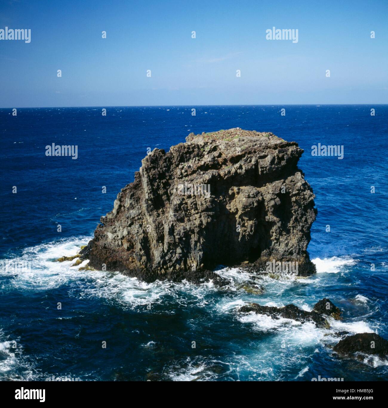 Sea stack, Ustica island, Sicily, Italy Stock Photo - Alamy