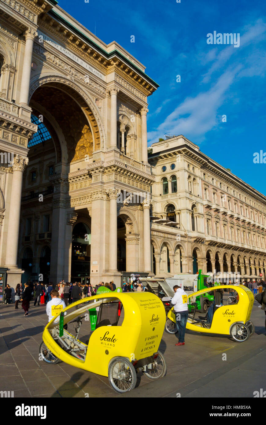 Rickshaws, Piazza del Duomo, Milan, Lombardy, Italy Stock Photo - Alamy