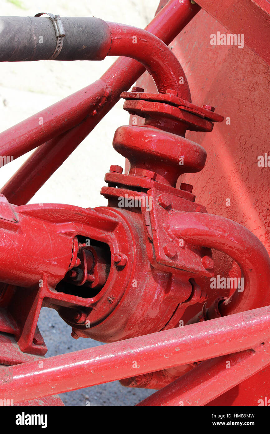 hydraulic drive of the system to the tractor for irrigation water ...