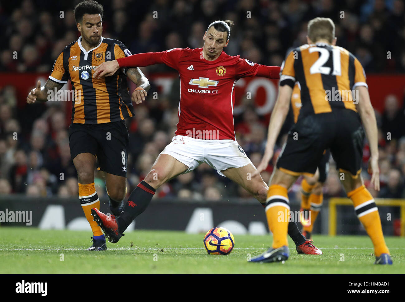 Manchester United's Zlatan Ibrahimovic (right) and Hull City's Tom ...