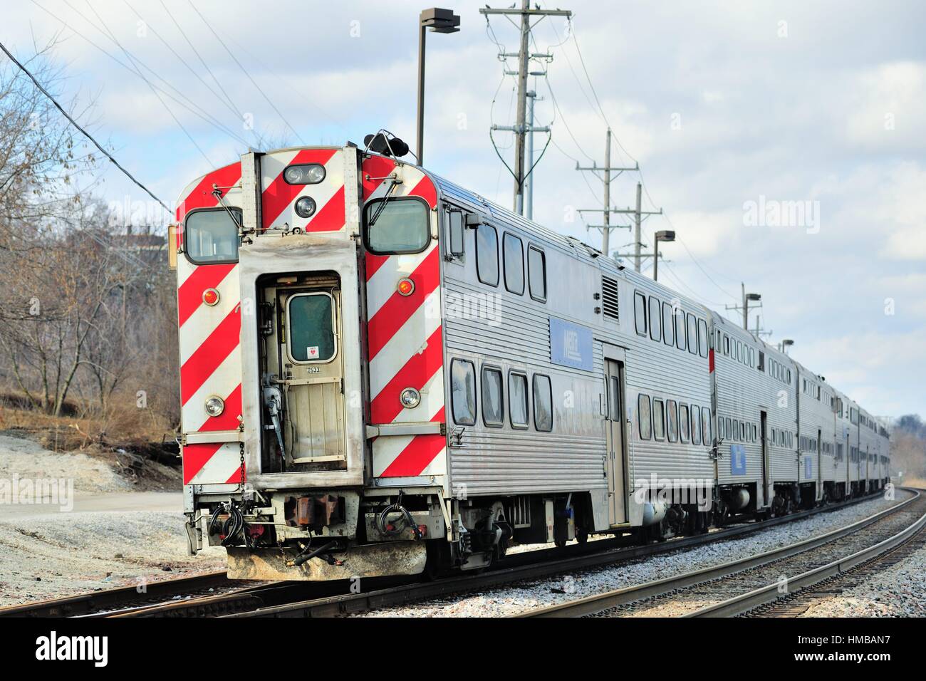 Chicago metra commuter trains hi-res stock photography and images - Alamy
