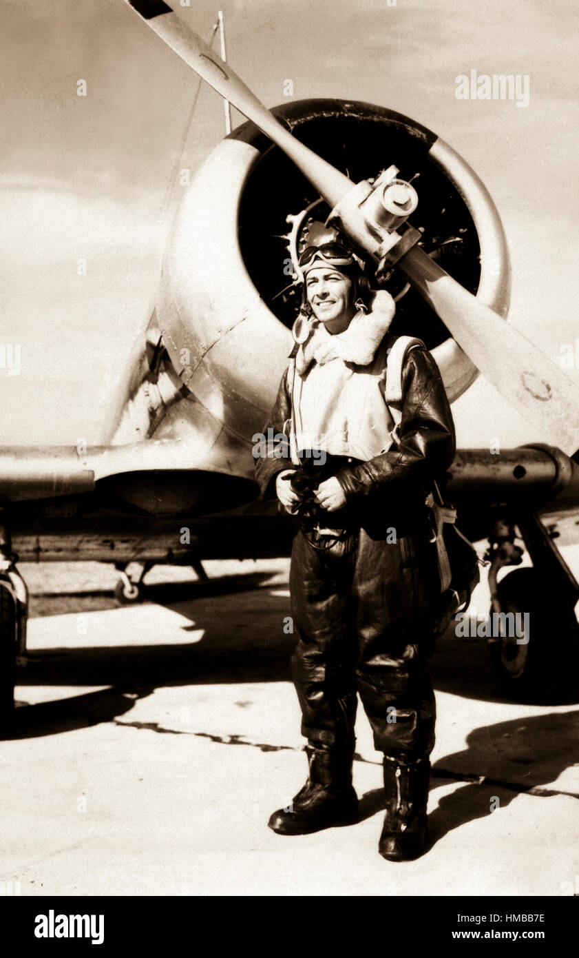 U s navy sailor uniform world war ii hi-res stock photography and ...