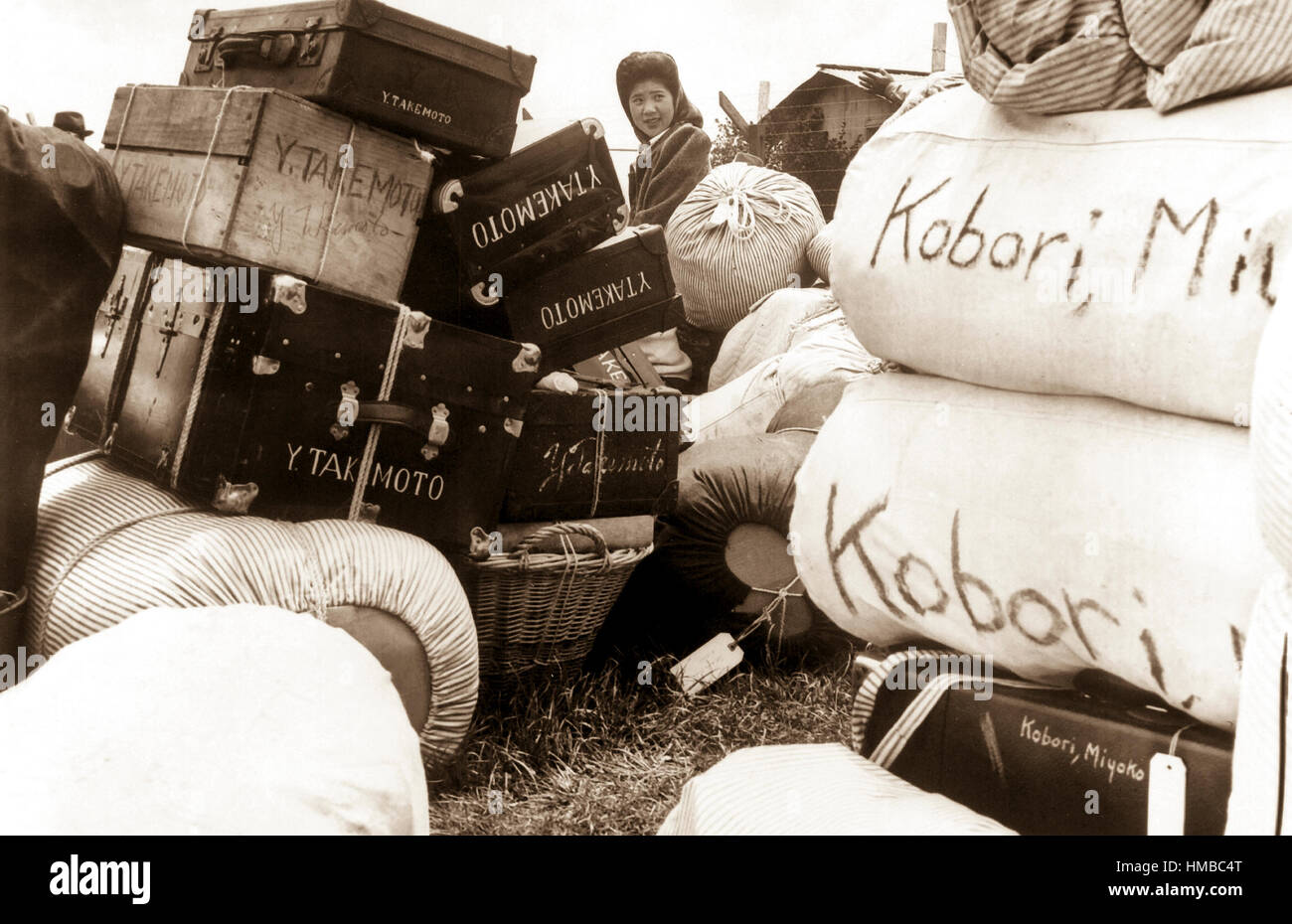 Evacuee ww2 hi-res stock photography and images - Alamy