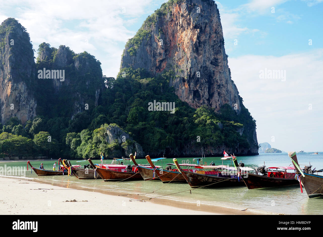 Long boats hi-res stock photography and images - Alamy