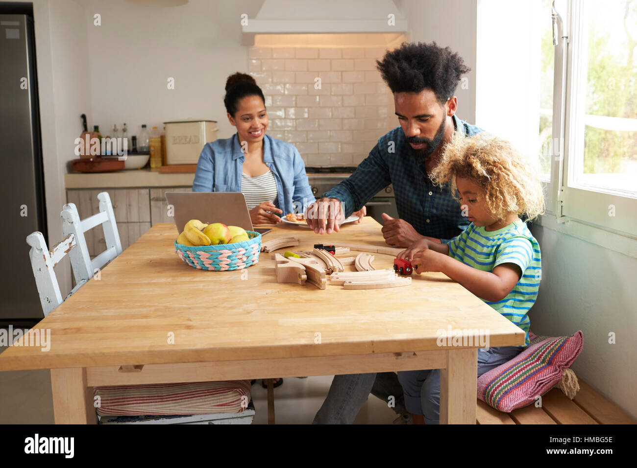 The train line laptop hi-res stock photography and images - Alamy