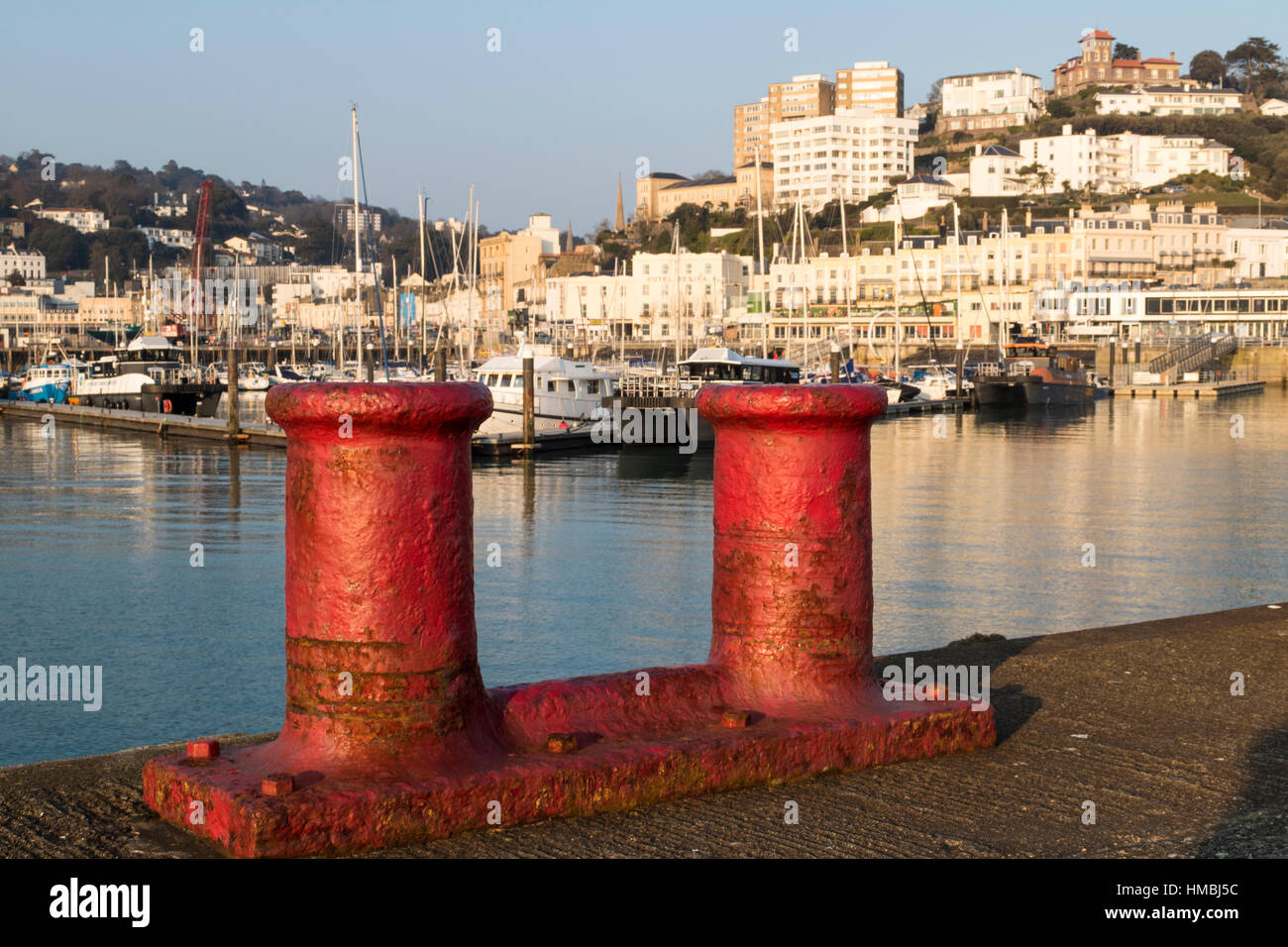 Red bollards hi-res stock photography and images - Alamy