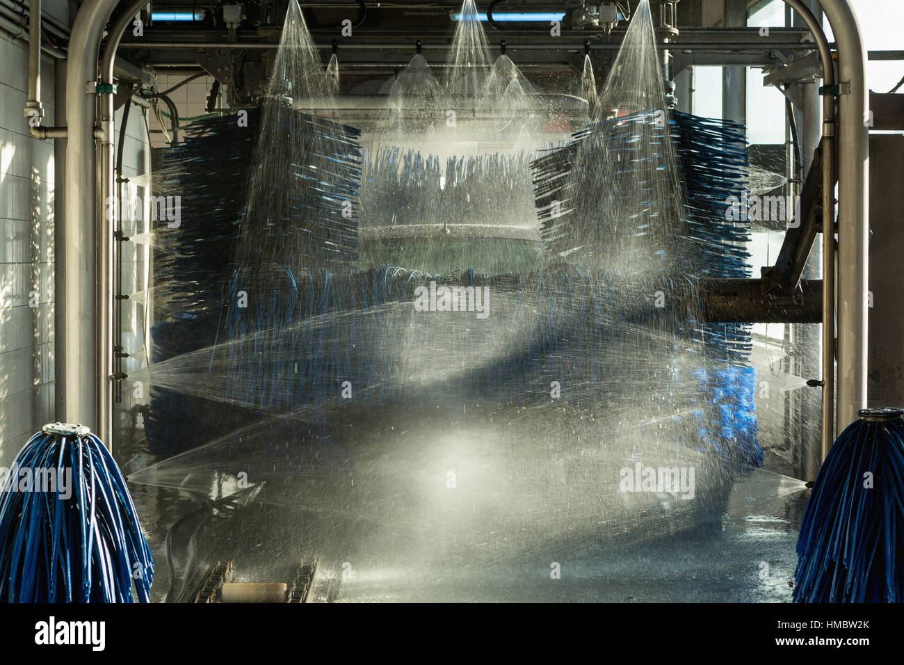 car wash, Automatic car wash in action Stock Photo - Alamy