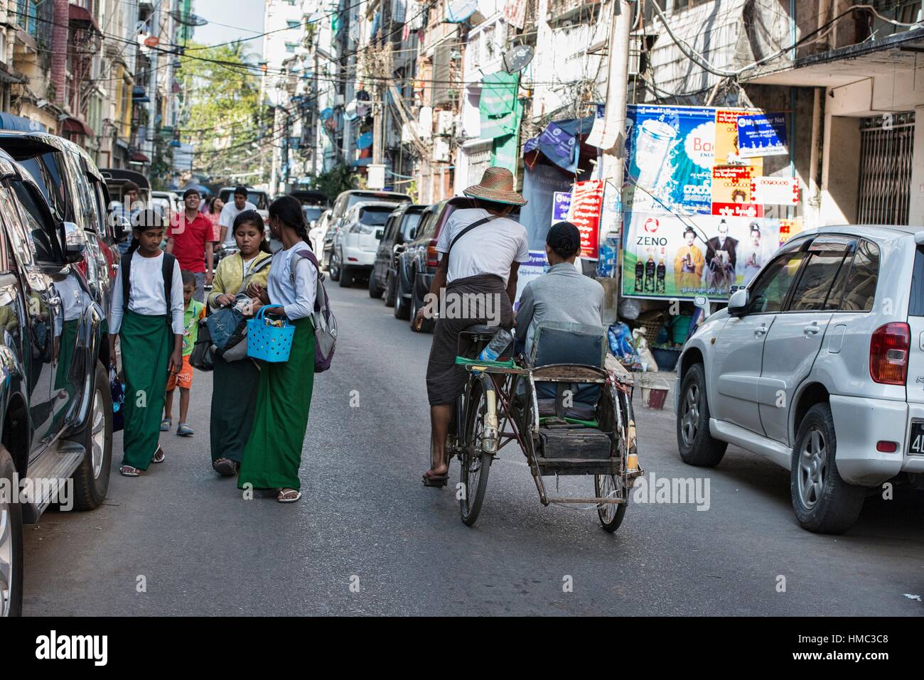 Rangoon rickshaw driver hi-res stock photography and images - Alamy