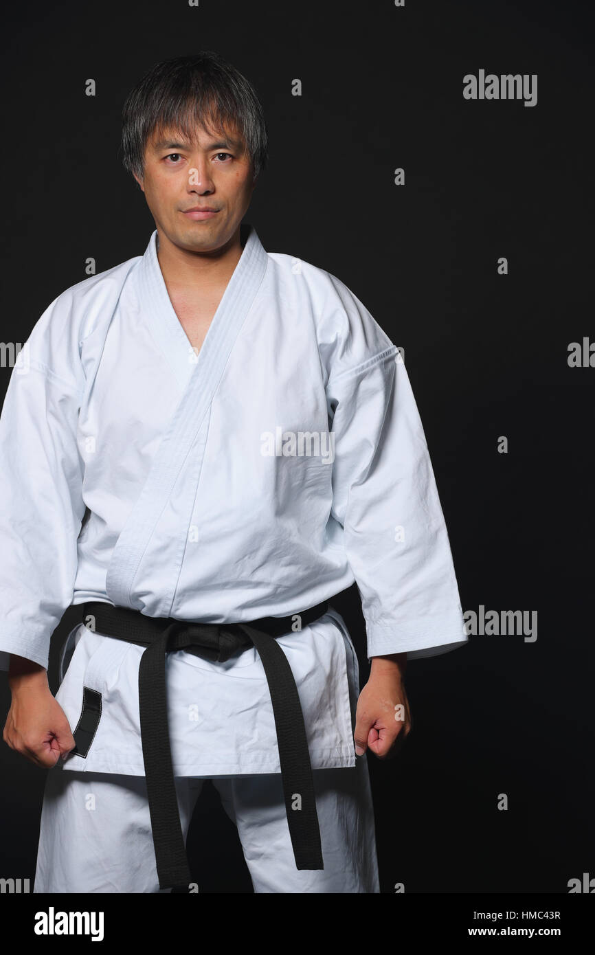 Japanese karate master Stock Photo - Alamy