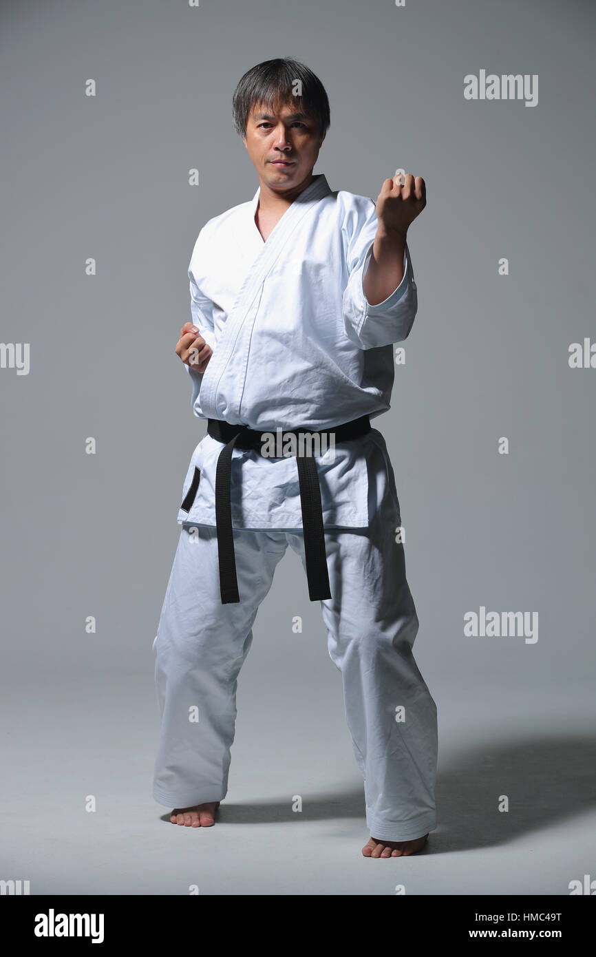 Japanese karate master training Stock Photo - Alamy