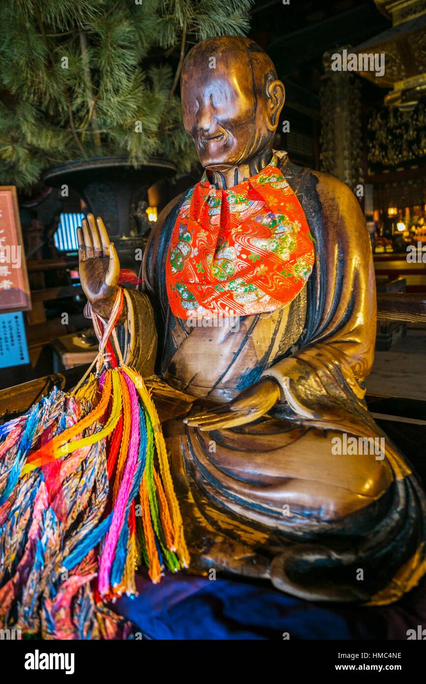 Statue of zenkoji temple hi-res stock photography and images - Alamy
