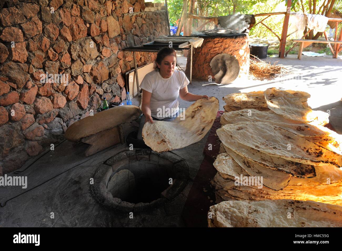 Lavash Making Stock Photos & Lavash Making Stock Images - Alamy