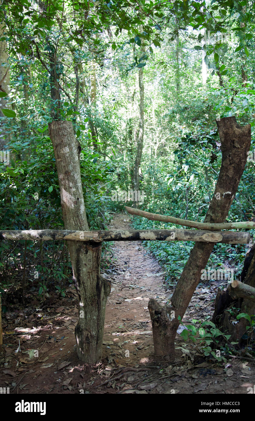 Blocked off pathway hi-res stock photography and images - Alamy