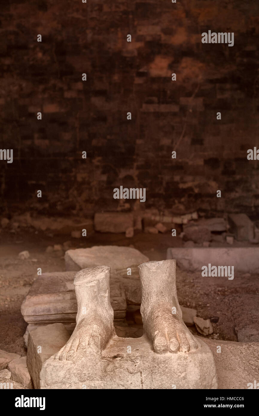 Stone Feet Broken Statue Stock Photo - Alamy