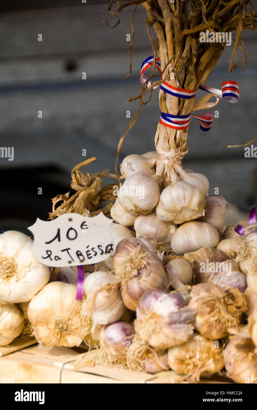 The garlic farm stall hi-res stock photography and images - Alamy