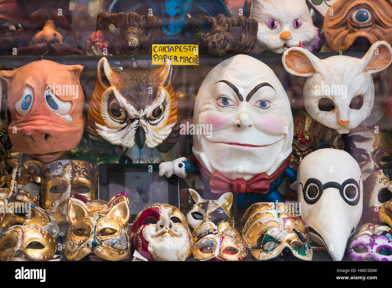 Owl mask hi-res stock photography and images - Alamy