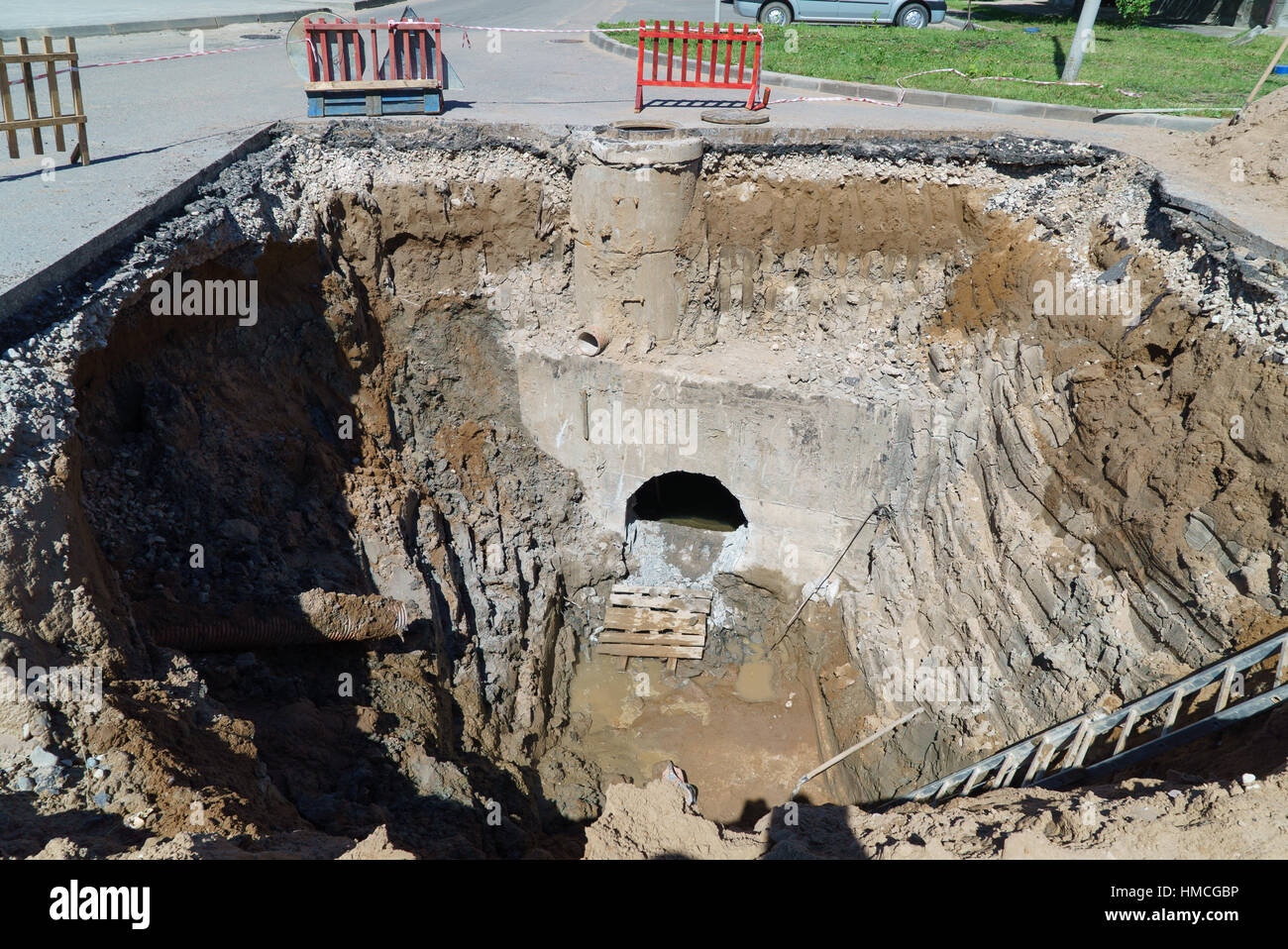 Incident pit hi-res stock photography and images - Alamy