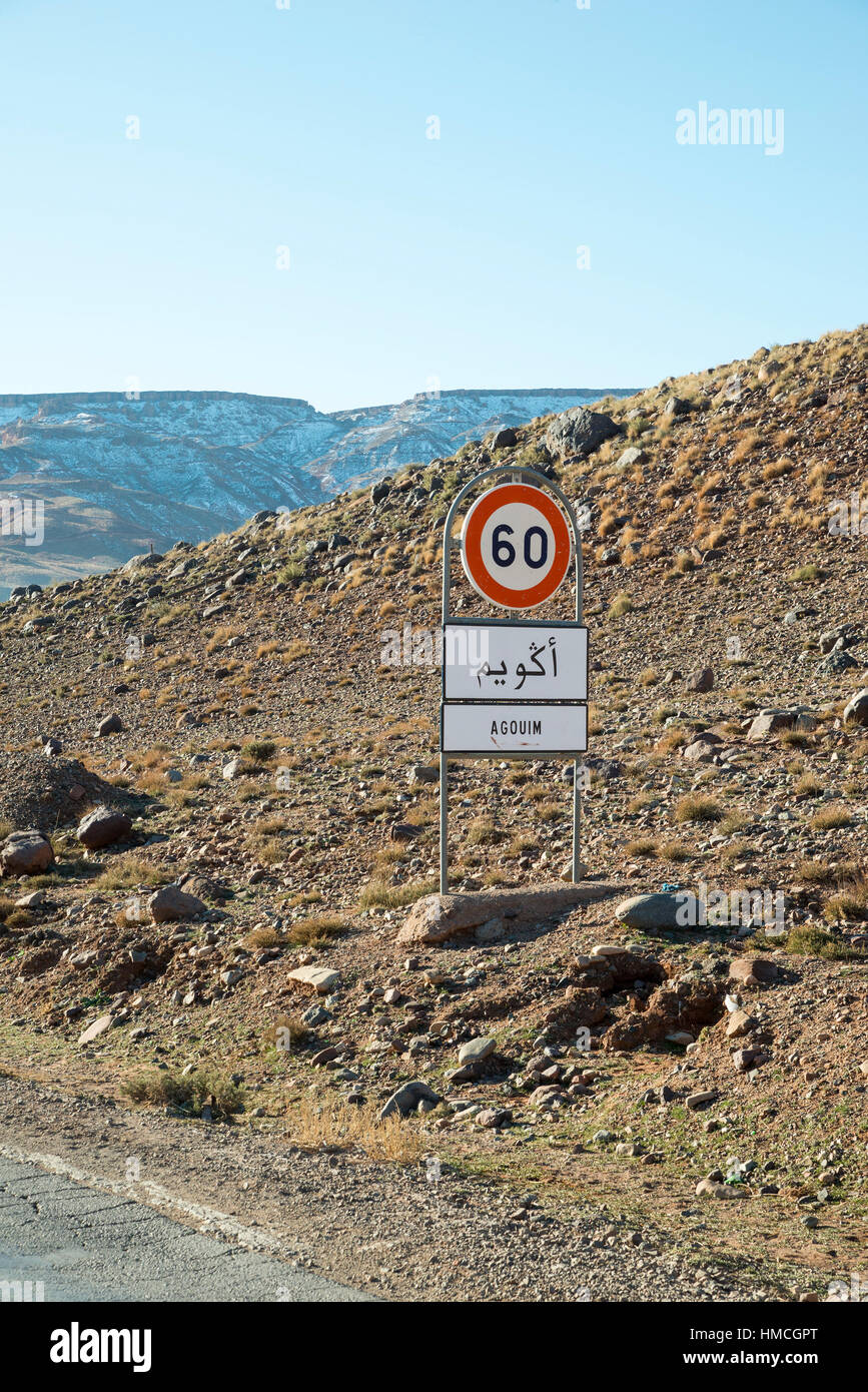 Unusual Speed Limit Sign High Resolution Stock Photography and Images ...